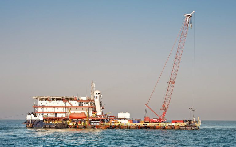 Pipelay Barge Archives - MarineTags