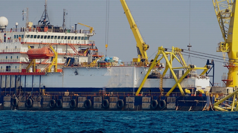 Pipelay Barge Archives - Marine Tags