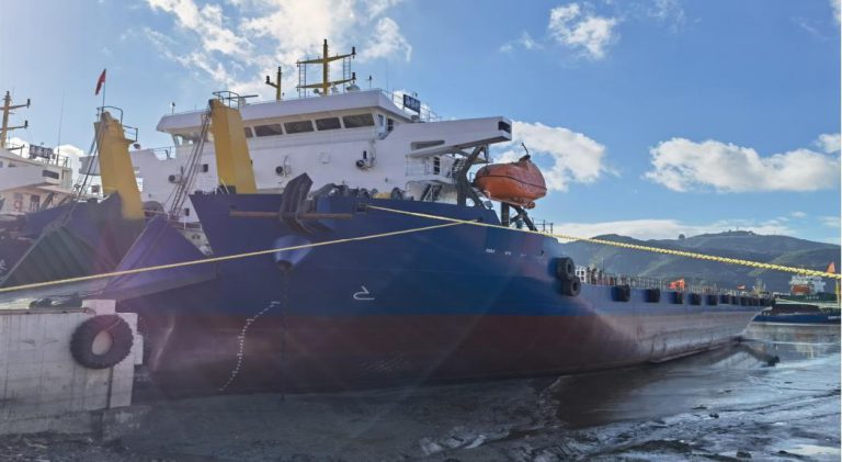 11000 Self Propelled Barge for Sale - MarineTags