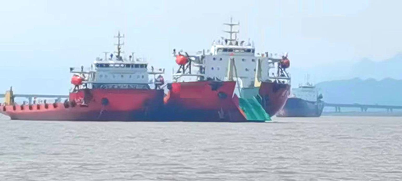 12000 DWT Self Propelled Barge for Sale - MarineTags